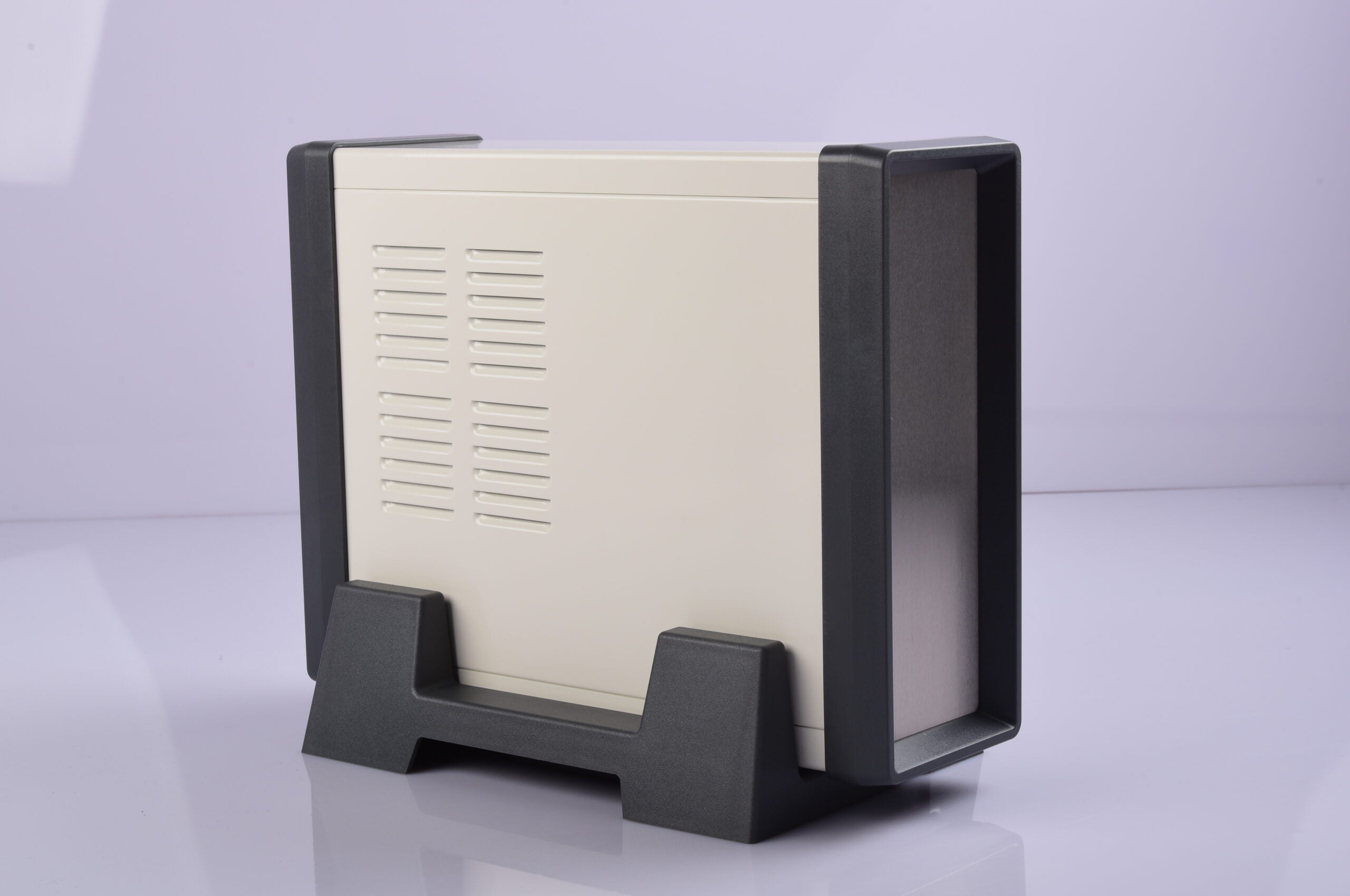 3 parts Enclosures - Metal Enclosure